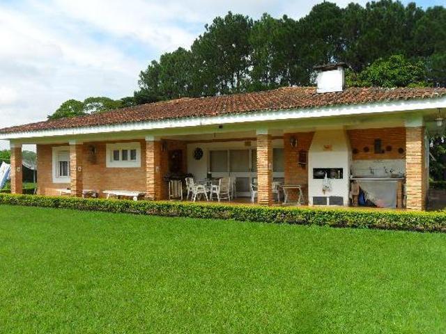 Chácara para venda em Araçoiaba Da Serra de 400.00m² com 4 Quartos e 1 Suite