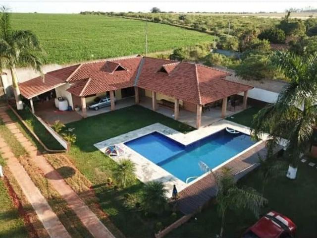 Chácara para venda em Araçoiaba da Serra em Araçoiaba Da Serra São Paulo de 2200.00m² com 5 Quartos, 1 Suíte e 10 Garagens