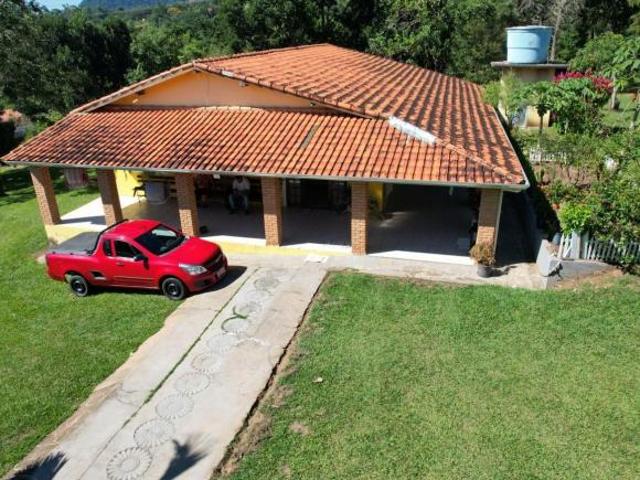 Chácara para Venda em Bofete, Área Rural de Bofete, 4 dormitórios, 1 suíte, 2 banheiros, 3 vagas