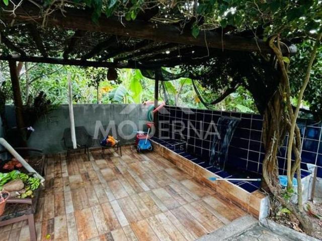 Chácara para Venda em Bofete, Loteamento Gigante Adormecido, 3 dormitórios, 1 banheiro, 1 vaga