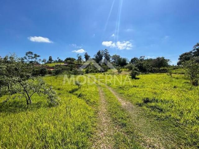 Chácara para Venda em Bofete, Loteamento Mirante, 3 dormitórios, 1 suíte, 1 banheiro