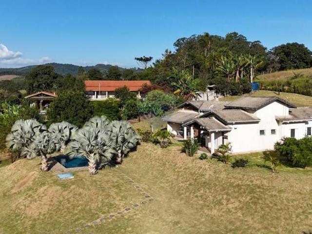 Chácara para venda em Bairro Dos Limas de 210.00m² com 3 Quartos, 1 Suite e 10 Garagens