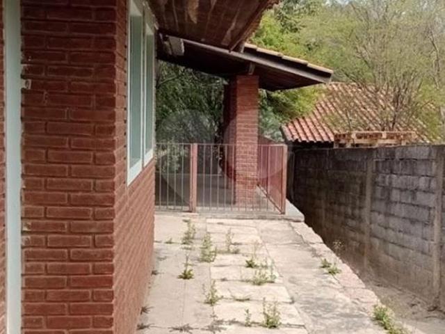 Chácara para venda em Bairro Inválido de 238.00m² com 2 Quartos, 1 Suite e 5 Garagens