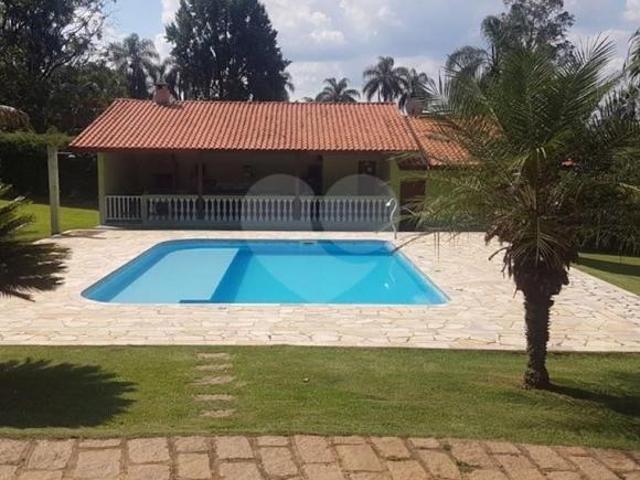 Chácara para venda em Bairro Inválido de 380.00m² com 3 Quartos, 2 Suites e 2 Garagens