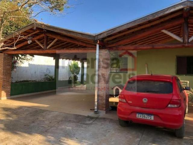 Chácara para venda em Goiabal de 1000.00m² com 3 Quartos, 1 Suite e 2 Garagens