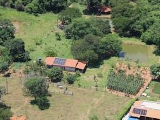 Chácara para Venda em Guapó, zona rural, 3 dormitórios, 1 suíte, 3 banheiros