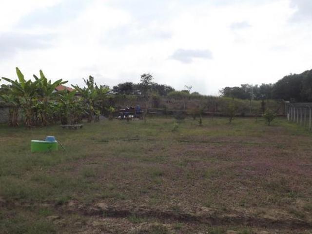 Chácara para Venda em Guaratinguetá, Loteamento Chácaras Santana, 2 dormitórios, 1 banheiro, 4 vagas