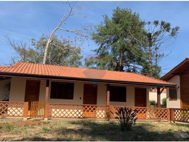 Chácara para venda em Do Taboão de 250.00m² com 2 Quartos, 2 Suites e 4 Garagens