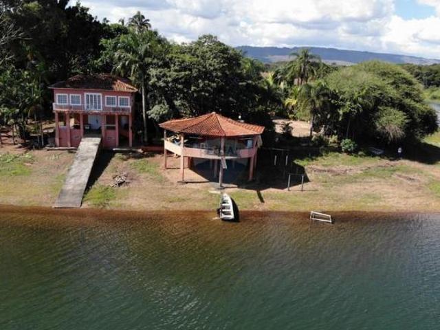Chácara para venda em Delfinópolis de 32000.00m² com 5 Quartos, 2 Suites e 8 Garagens