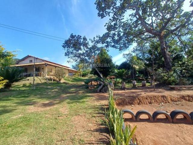 Chácara para Venda em Divinópolis, CACOCO, 3 dormitórios, 1 suíte, 5 banheiros, 5 vagas