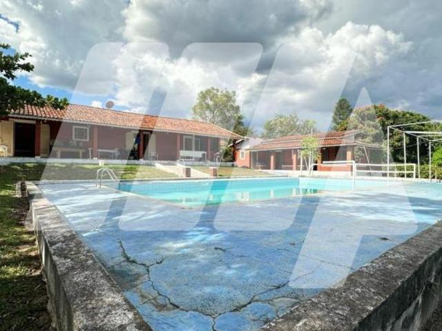 Chácara para venda em Floresta Escura de 214.00m² com 1 Quarto e 3 Suites