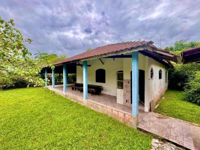 Chácara para Venda em Itanhaém, Jardim Aguapeú, 3 dormitórios, 2 banheiros, 8 vagas