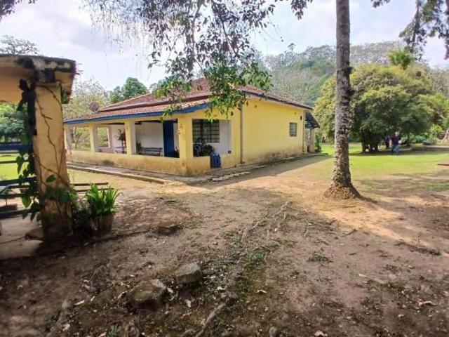 Chácara para Venda em Itariri, Fortaleza, 3 dormitórios, 1 suíte, 3 banheiros, 40 vagas