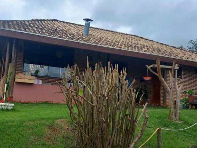 Chácara para Venda em Jambeiro, 4 dormitórios, 1 suíte