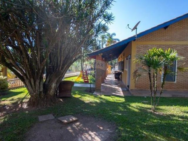 Chácara para venda em Jardim Estância Brasil de 4122.00m² com 6 Quartos, 5 Suites e 8 Garagens
