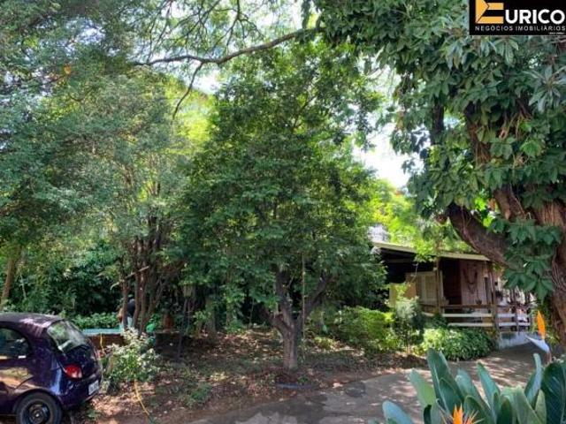 Chácara para venda em Jardim Santo Antônio de 200.00m² com 3 Quartos, 1 Suite e 2 Garagens