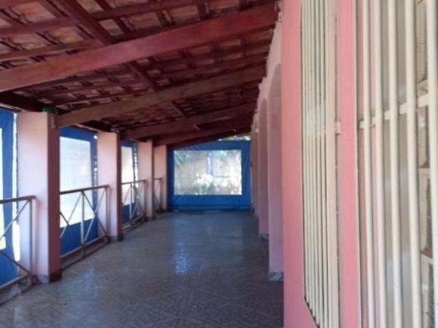 Chácara para venda em Jardim Tangara de 642.26m² com 11 Quartos, 3 Suites e 10 Garagens