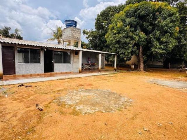 Chácara para Venda em Luziânia, Parque Estrela Dalva X, 5 dormitórios, 4 banheiros