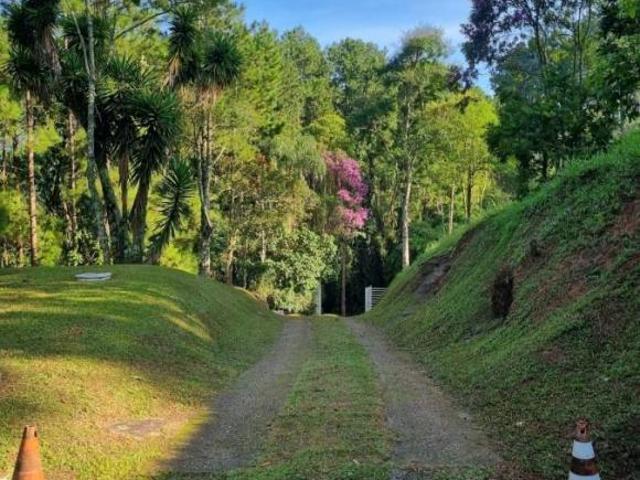 Chácara para Venda em Mogi das Cruzes, Jardim Marica, 3 dormitórios, 1 suíte, 2 banheiros, 6 vagas