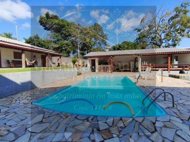 Chácara para Venda em Mairinque, 9 dormitórios, 1 suíte, 2 banheiros