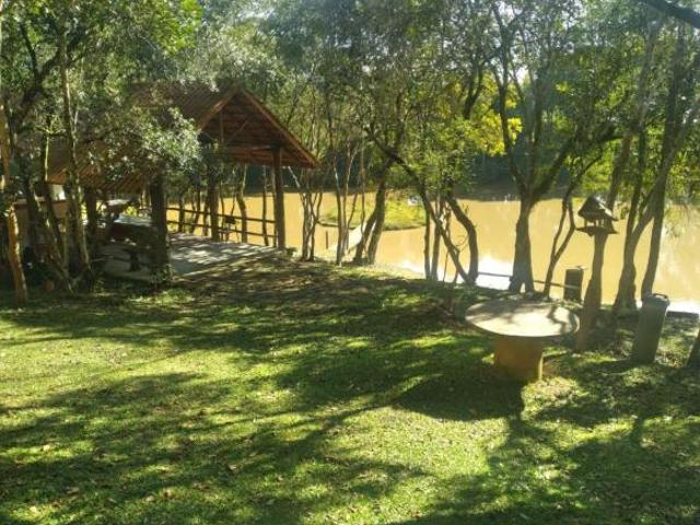 Chácara para venda em Mandirituba, com casa, paiol, quiosque, água, luz, internet, tanque com peixes