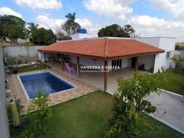 Chácara para venda em Nova Cristalina de 500.00m² com 3 Quartos, 1 Suite e 4 Garagens