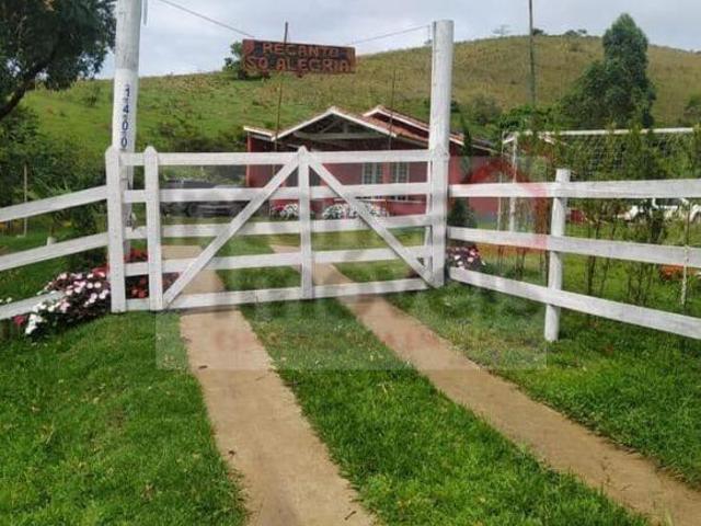 Chácara para venda em São José Dos Campos de 2000.00m² com 3 Quartos e 2 Garagens