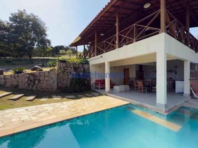 Chácara para venda em Sousas de 158.00m² com 3 Quartos, 3 Suites e 2 Garagens