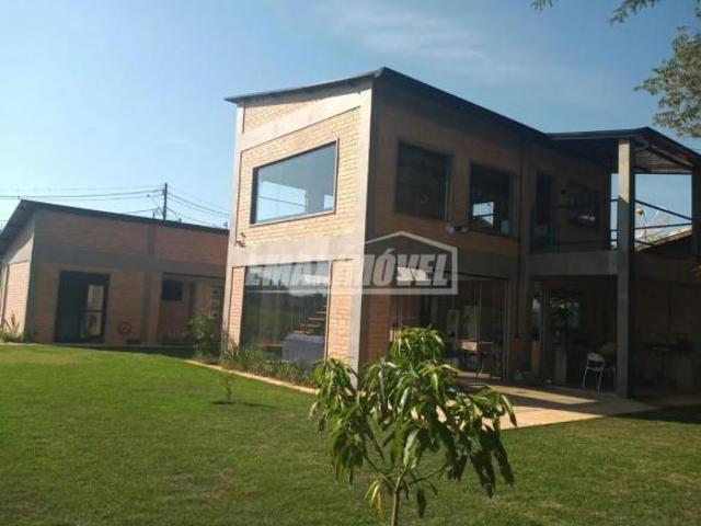 Chácara para venda em Sarapuí de 184.00m² com 3 Quartos, 1 Suite e 4 Garagens