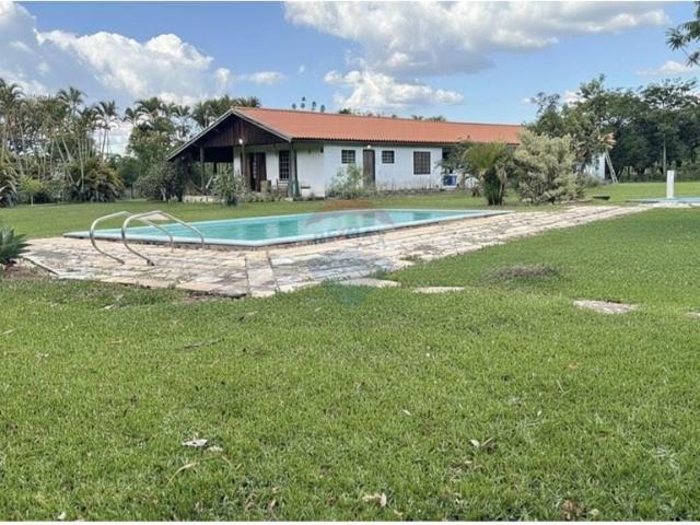 Chácara para venda em Porangaba em Porangaba São Paulo de 13000.00m² com 5 Quartos, 2 Suítes e 5 Garagens