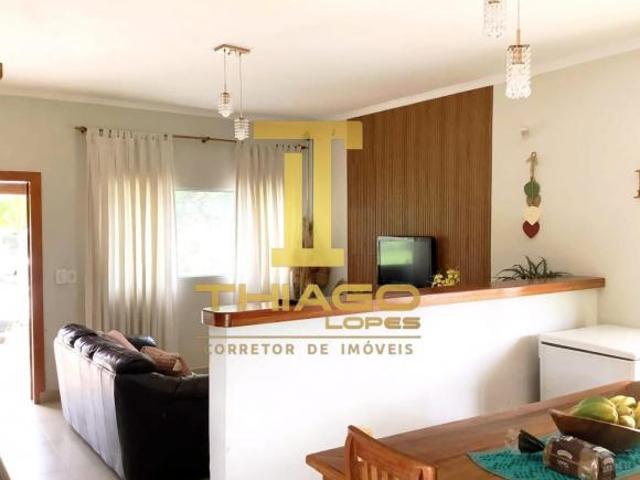 Chácara para Venda em Porangaba, 1.900M², 3 dormitórios, Piscina, Área Gourmet, Lago e Escritura