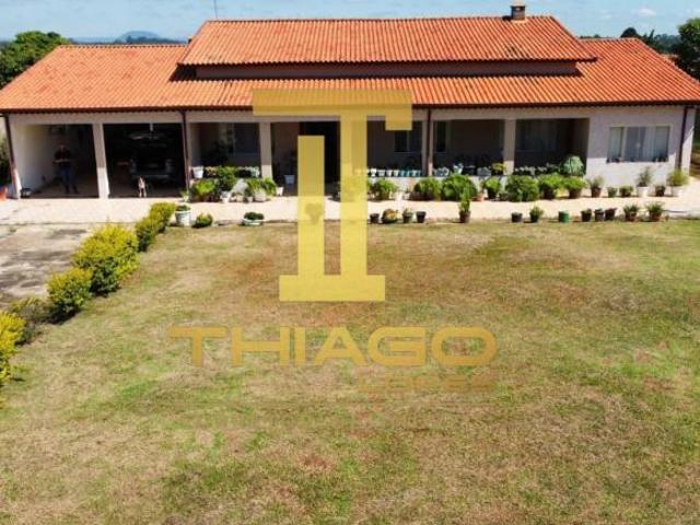 Chácara para Venda em Porangaba, 2.193M², 3 suítes, Sala ampla, Banheira, Área Gourmet e Escritura