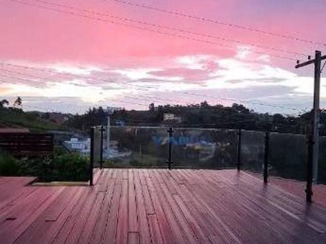 Chácara para venda em Portal Da Igaratá de 130.00m² com 3 Quartos, 1 Suite e 8 Garagens