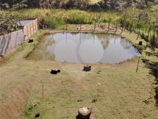Chácara para venda em Pau Arcado de 160.00m² com 3 Quartos, 1 Suite e 5 Garagens