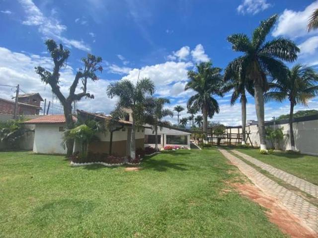 Chácara para venda em Padre Eterno de 2684.00m² com 3 Quartos, 3 Suites e 10 Garagens