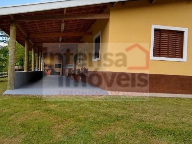Chácara para venda em Paraibuna de 3000.00m² com 4 Quartos, 1 Suite e 2 Garagens