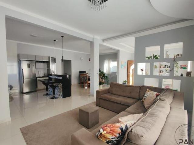 Chácara para venda em Park Residencial Convívio de 280.00m² com 5 Quartos, 2 Suites e 10 Garagens