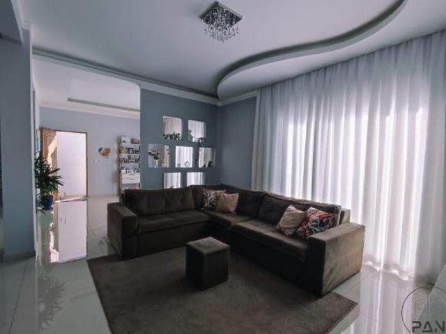 Chácara para venda em Park Residencial Convívio de 280.00m² com 5 Quartos, 2 Suites e 10 Garagens