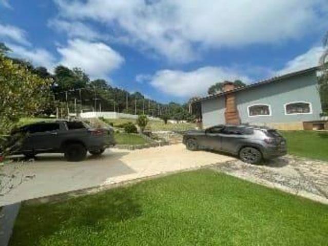 Chácara para venda em Parque Dos Jacarandás de 44000.00m² com 3 Quartos e 3 Suites