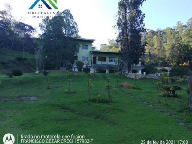 Chácara para venda em Parque Iramaia de 100000.00m² com 3 Quartos, 1 Suite e 2 Garagens