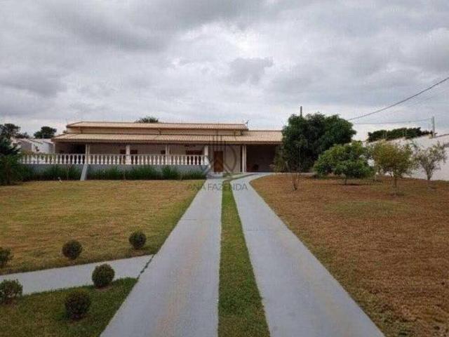 Chácara para venda em Parque Residencial Helvetia de 200.00m² com 2 Quartos e 6 Garagens