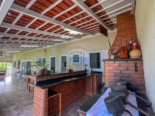 Chácara para venda em Parque Residencial Terras De Yucatan de 180.00m² com 2 Quartos, 2 Suites e 10