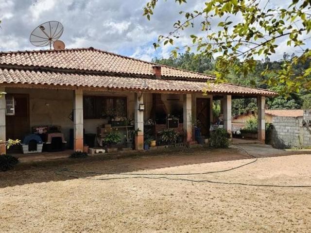 Chácara para Venda em Pedra Bela, zona rural, 4 dormitórios, 1 suíte