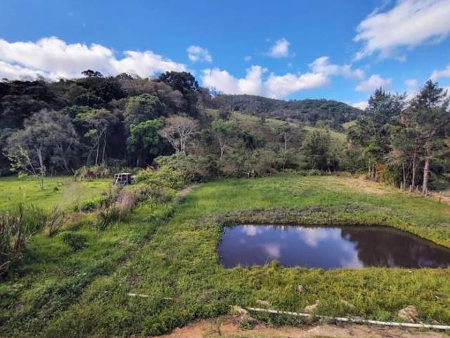 Chácara para Venda em Pedra Bela, Pitangueiras de Cima, 2 dormitórios, 1 suíte, 2 banheiros, 3 vagas