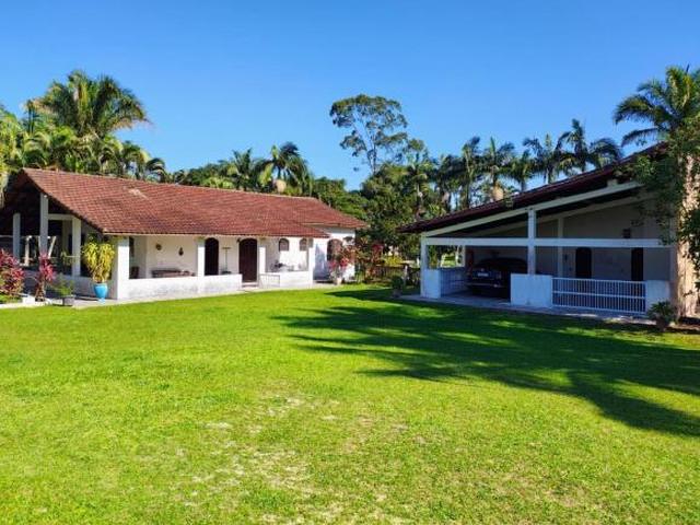 Chácara para Venda em Peruíbe, Jardim Caraguava, 7 dormitórios, 3 suítes, 4 banheiros, 15 vagas