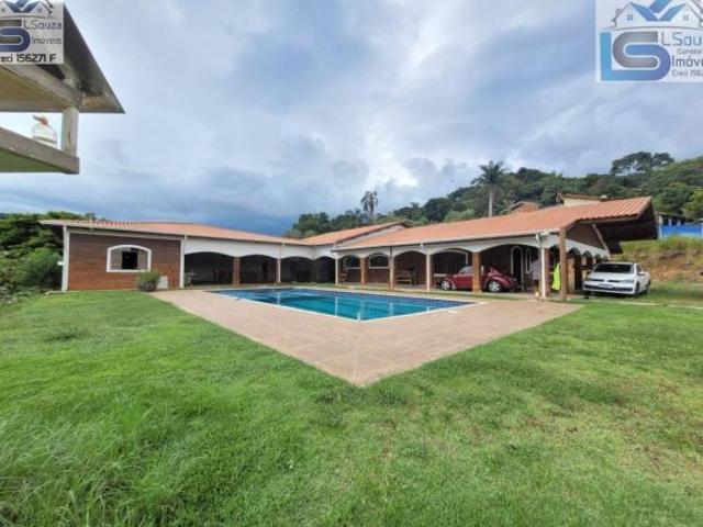 Chácara para Venda em Pinhalzinho, Centro, 6 dormitórios, 4 suítes, 5 banheiros, 4 vagas