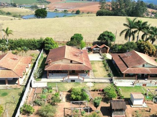Chácara para Venda em Pinhalzinho, Zona Rural, 3 dormitórios, 1 suíte, 2 banheiros, 2 vagas