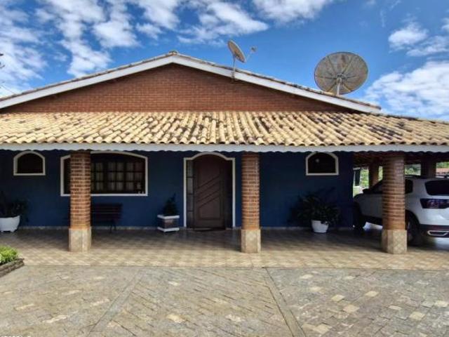Chácara para Venda em Pinhalzinho, Zona Rural, 3 dormitórios, 3 suítes, 4 banheiros, 2 vagas