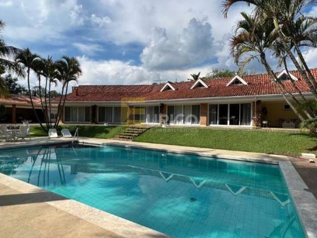 Chácara para venda em Pinheirinho de 1600.00m² com 4 Quartos, 4 Suites e 10 Garagens