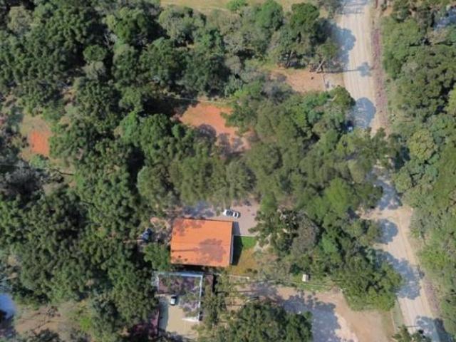Chácara para Venda em Piraquara, Centro, 3 dormitórios, 1 suíte, 2 banheiros, 3 vagas